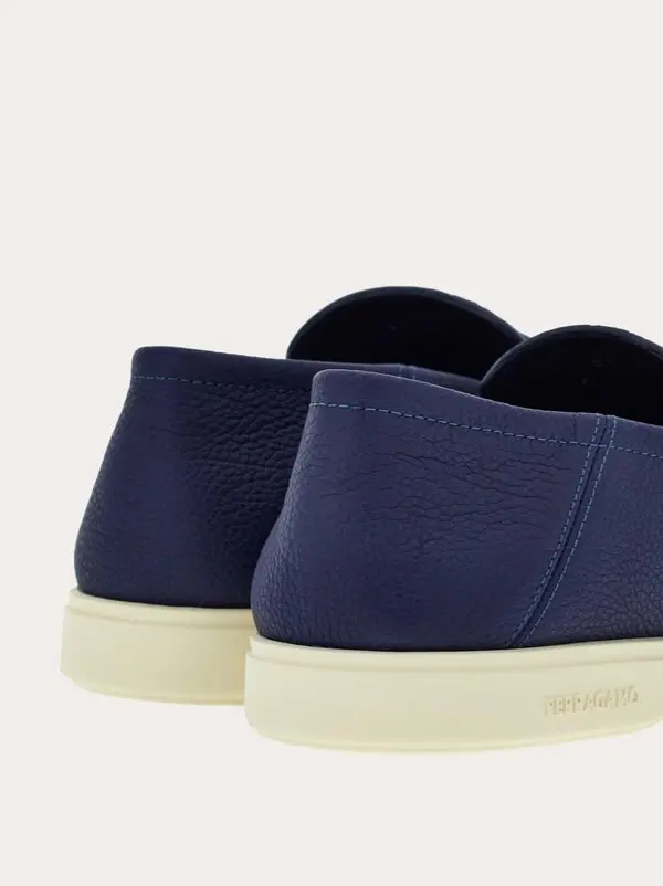 FERRAGAMO Logo Detail Loafers