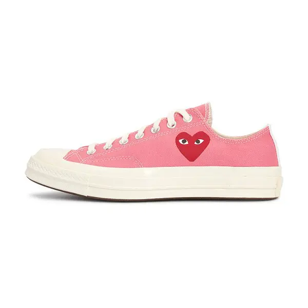 Comme Des Garçons Round Toe Sneakers