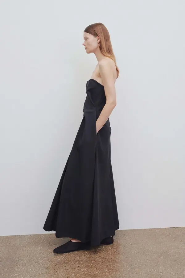 THE ROW Strapless Stretch Wool Dress With Front Twist Detail