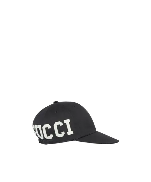 Gucci Baseball Cap With Logo Detail - Black