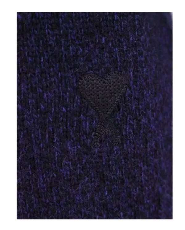 AMI Paris Long-sleeved Crewneck Knitted Jumper With Embroidered Logo