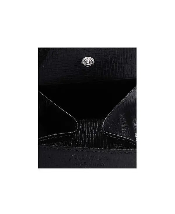 FERRAGAMO Logo Plaque Snaped Wallet