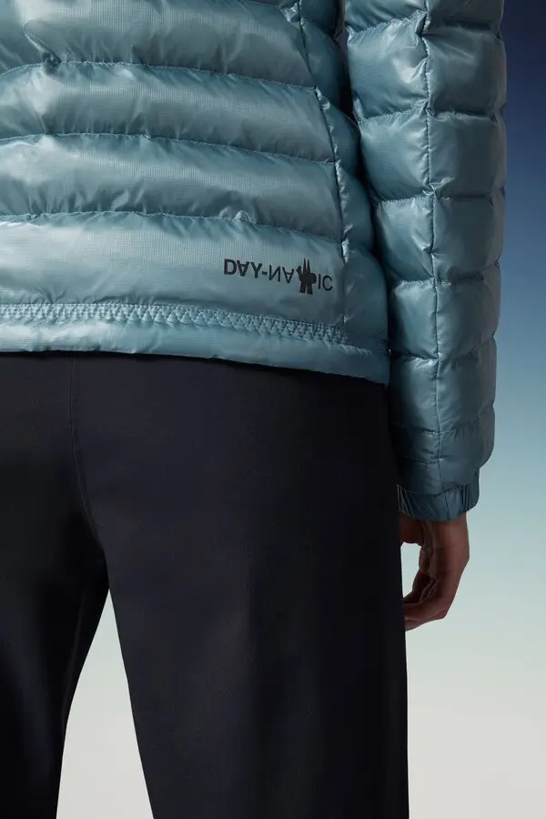 Moncler Walibi Short Down Jacket - Light Blue