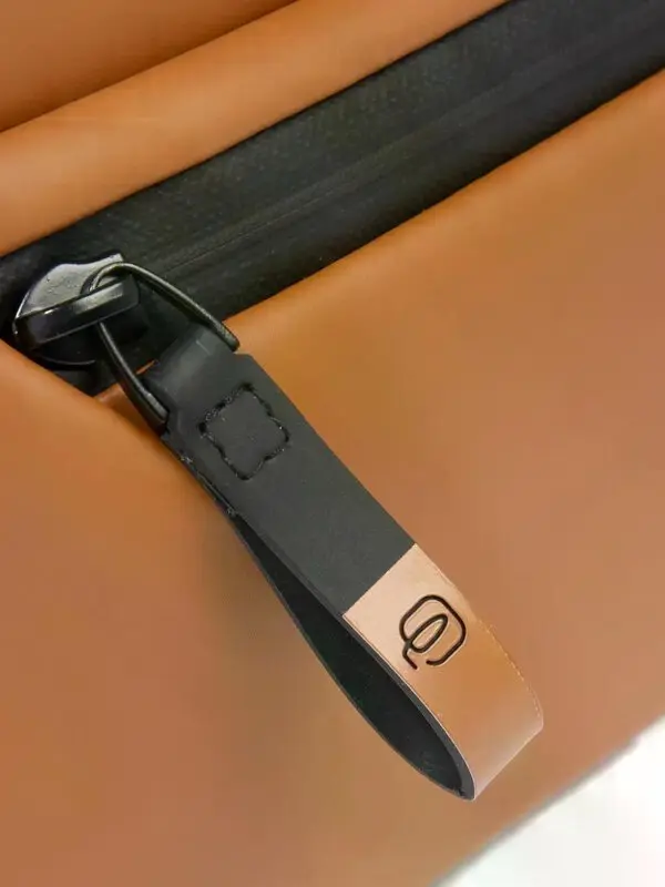 PIQUADRO Water-resistant Messenger Bag