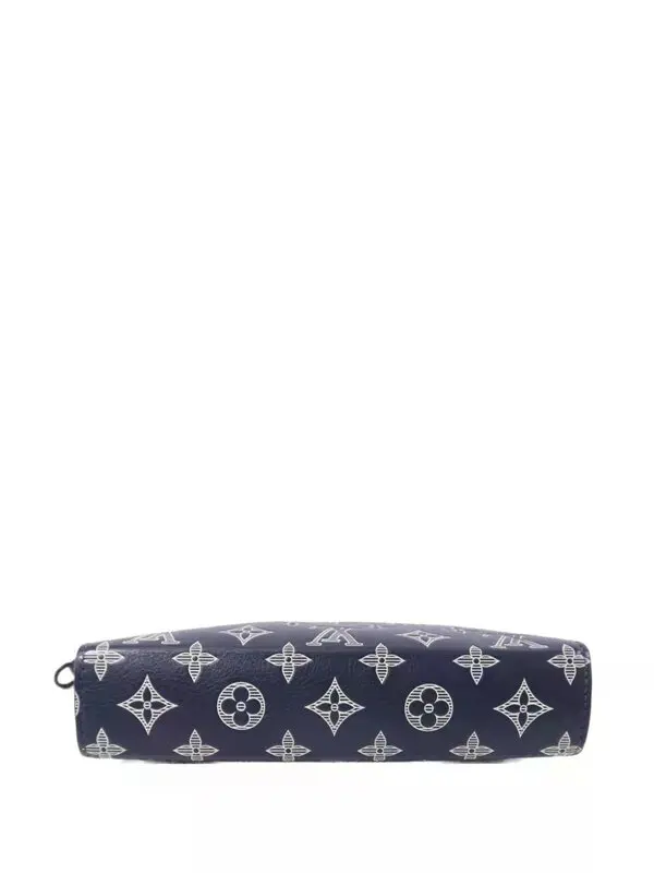 LOUIS VUITTON Gaston Wearable Wallet Monogram Shadow Shoulder Bag