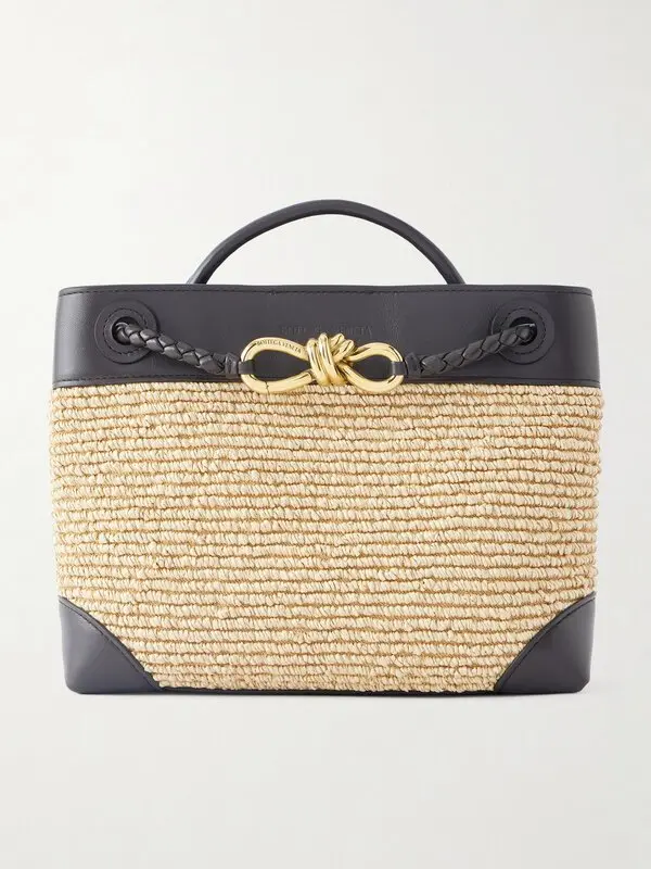Bottega Veneta Andiamo Small Raffia Tote - Neutrals