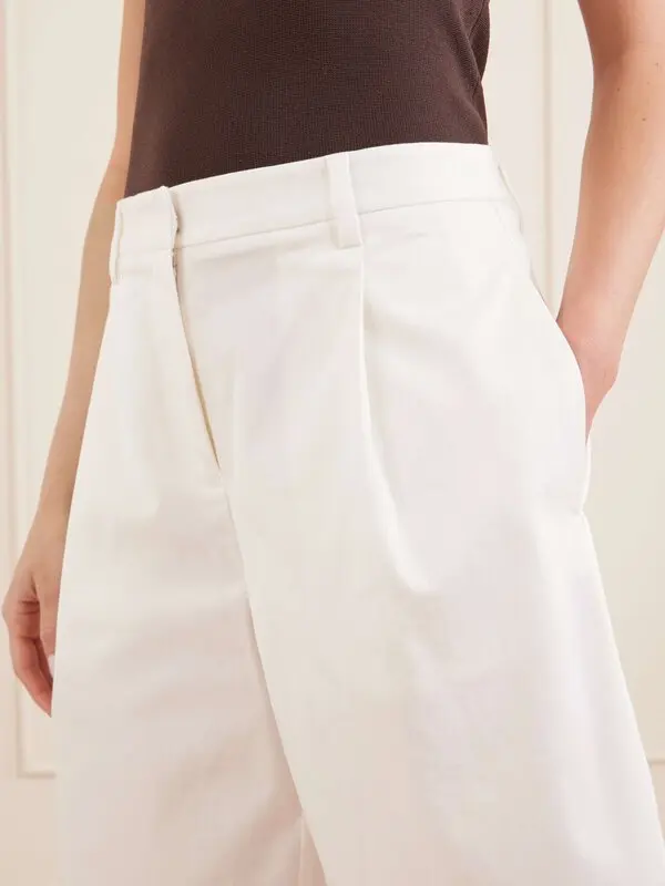 Matteau Pleated Organic Cotton-blend Twill Shorts