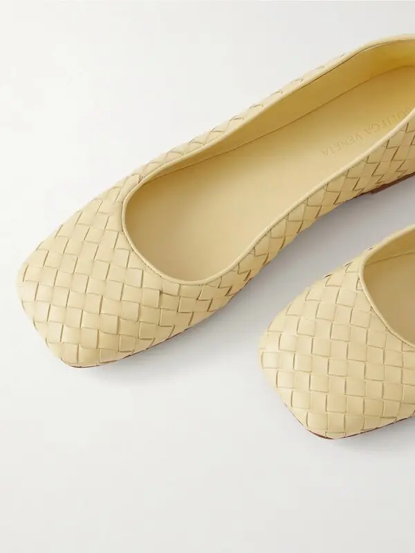 Bottega Veneta Charlotte Intrecciato Leather Ballet Flats - Yellow