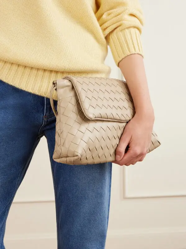 Bottega Veneta Giorno Intrecciato Leather Shoulder Bag - Neutrals