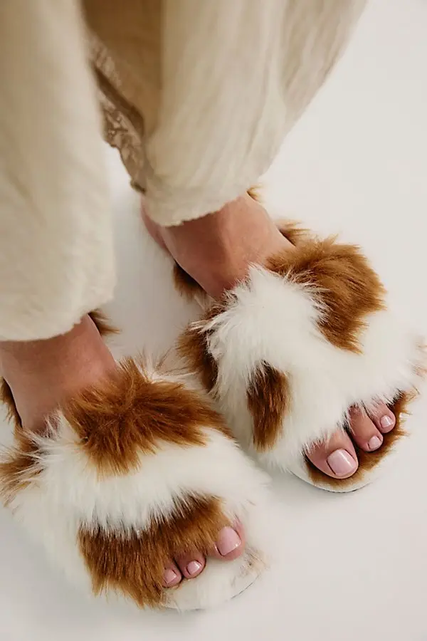 CASA CLARA Montana Mornings Slippers - Cow