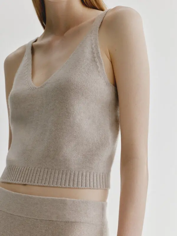 LISA YANG The Violia Top