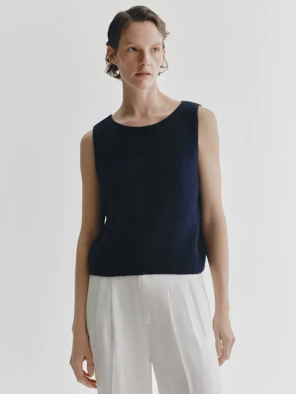 LISA YANG The Devine Vest In Silk Cashmere