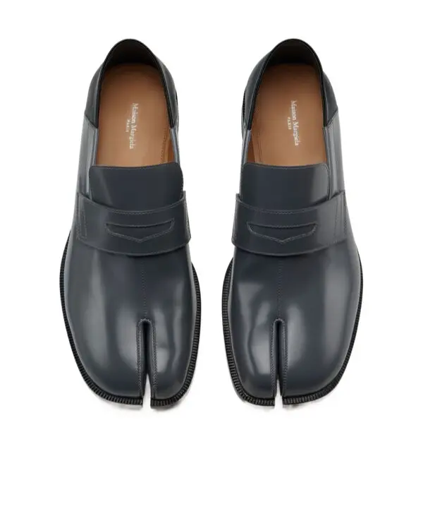 MAISON MARGIELA Tabi Loafers