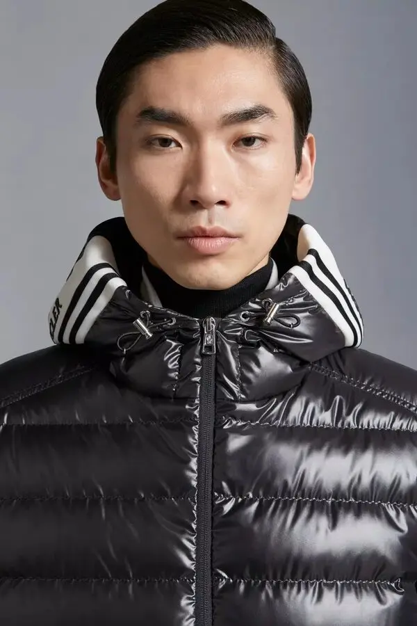 Moncler Padded Zip-up Jacket With Adjustable Hood