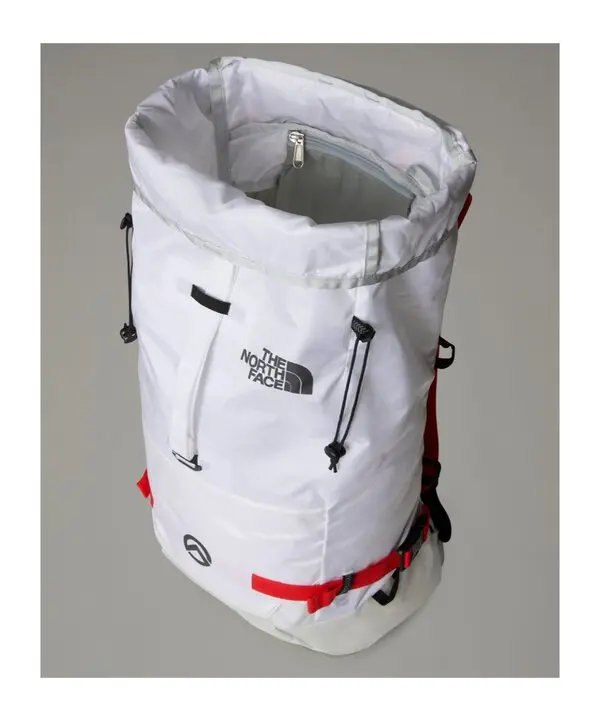 The North Face Verto 27 Liter Backpack