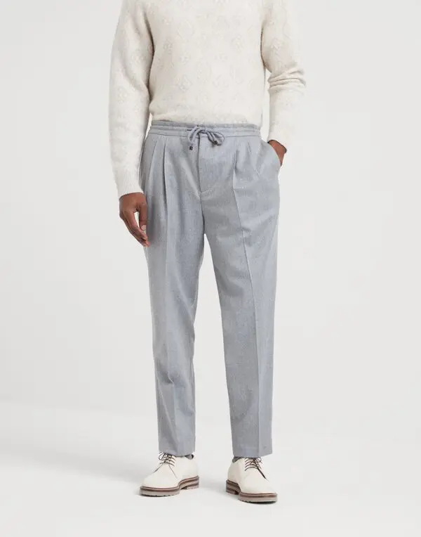 Brunello Cucinelli Pleated Tapered Leg Trousers - Grey