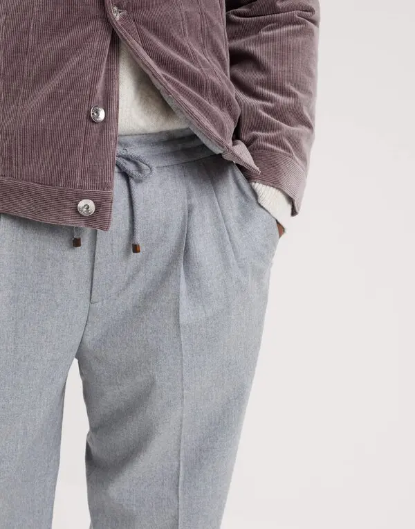 Brunello Cucinelli Pleated Tapered Leg Trousers - Grey