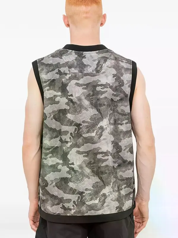 JUUN.J Sleeveless T-shirt