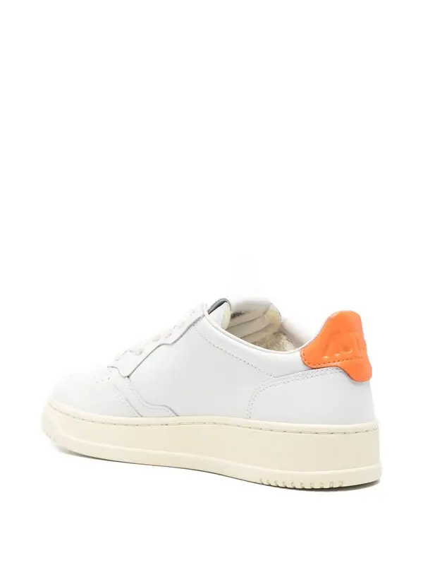 AUTRY Medalist Low Top Sneakers - White
