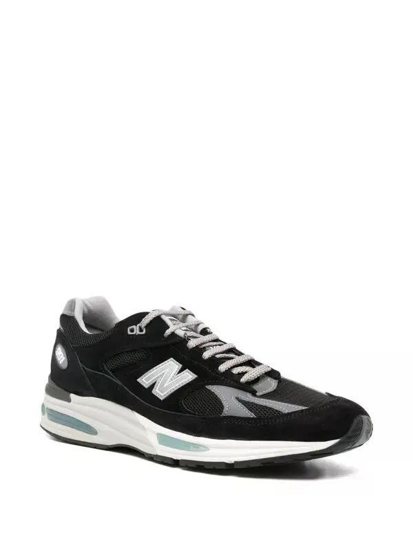 NEW BALANCE 991v2 Low-top Sneakers