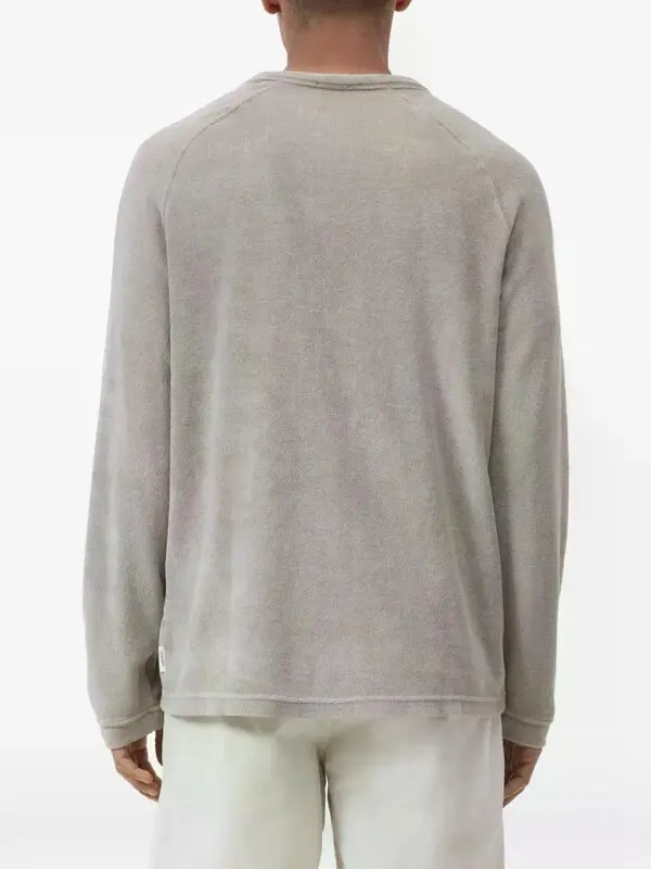 Closed Raglan-sleeved T-shirt