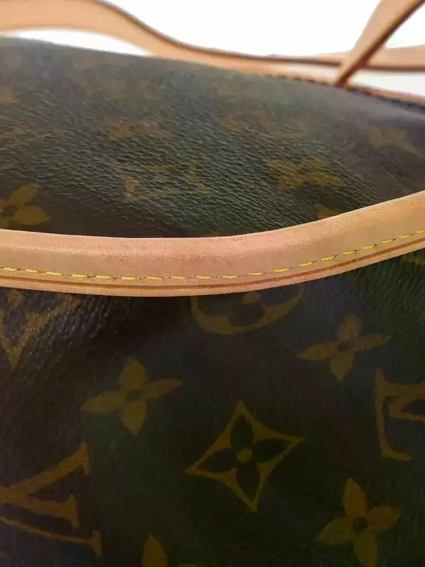 LOUIS VUITTON Monogram Canvas Shoulder Bag - Brown
