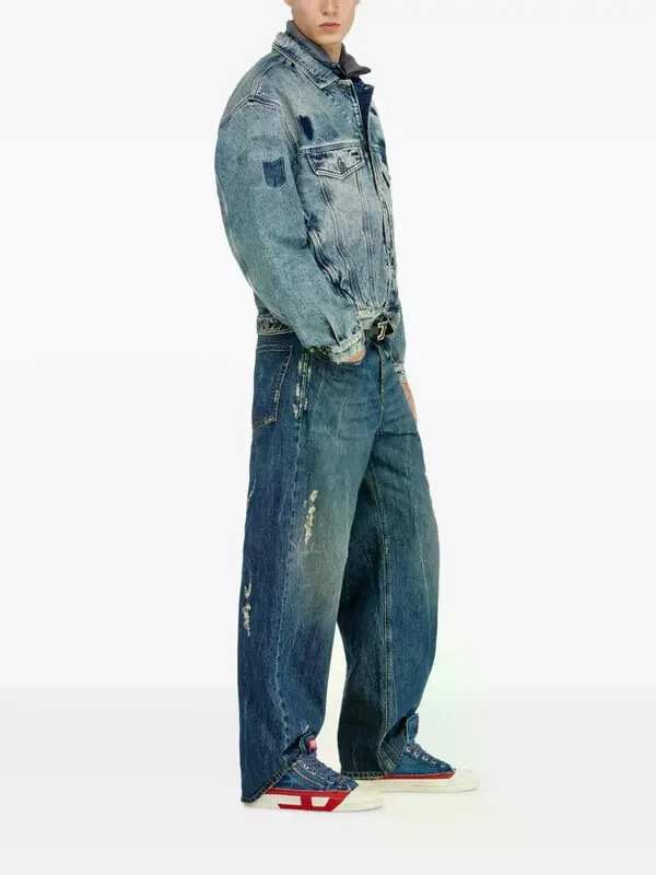 DIESEL® 2001 D-macro Relaxed-fit Jeans