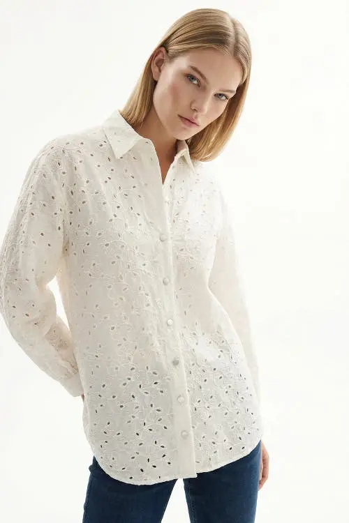 EXQUISE Marlee Broderie Anglaise Shirt - Ecru
