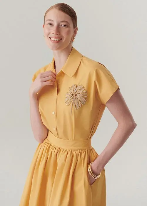 EXQUISE Lennon Stone Embellished Short Sleeve Cotton Shirt - Camel
