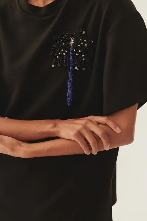 EXQUISE Embellished Relaxed Fit Tee