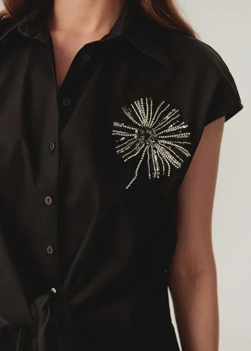 EXQUISE Embellished Tie-front Cotton Shirt