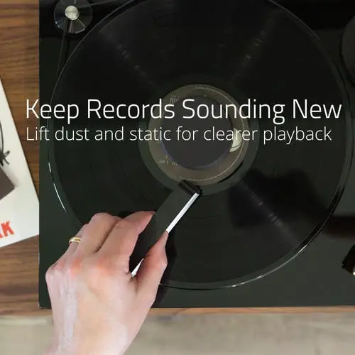 FLUANCE Anti-static Carbon Fiber Record Cleaning Brush
