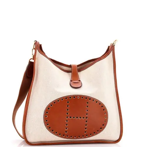 Hermès Evelyne Bag Gen I Toile And Leather Pm - Ecru
