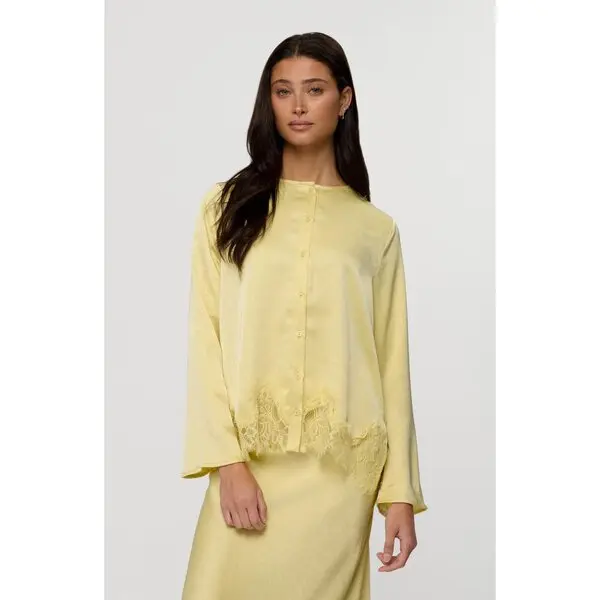 BY TESS COLLECTION Amora Blouse With Lace Trim