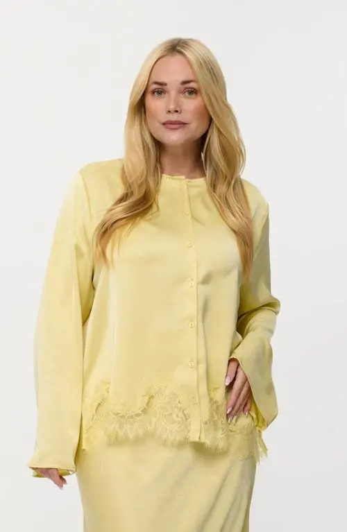 BY TESS COLLECTION Amora Blouse With Lace Trim