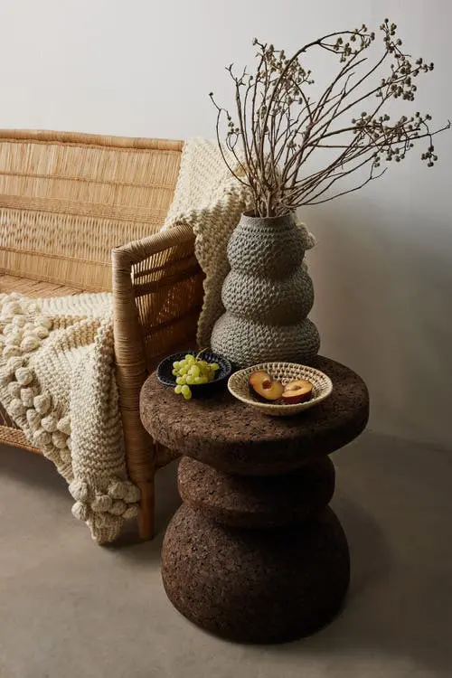 KANJU INTERIORS Urbi Tiered Papier Flower Vase