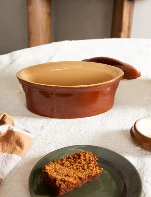 UNE VIE NOMADE Vintage Oval Lidded Baking Dish