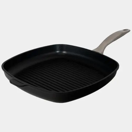 SWISS DIAMOND Chd Nonstick 11-inch X 11-inch Square Grill Pan - Black