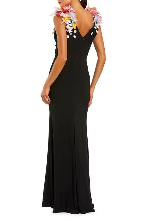 Mac Duggal Sleeveless V-neck Gown With 3d Floral Appliqu