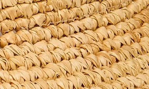 Jacquemus Le Bob Plage Raffia Bucket Hat - Natural