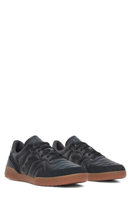 Saucony Gender Inclusive 586i Low Top Sneakers - Black/gum