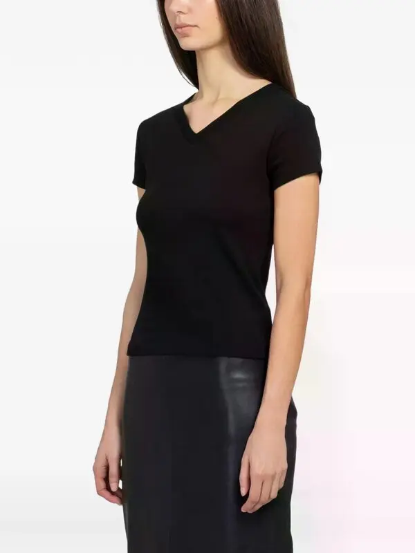 ST. AGNI V-neck T-shirt - Black