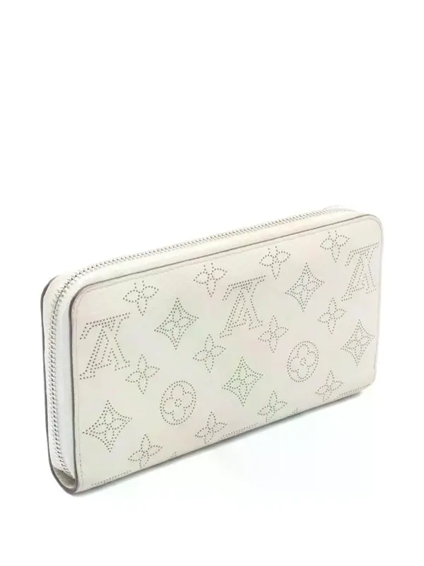 LOUIS VUITTON 2000s Mahina Bron Round-zipper Leather Wallet