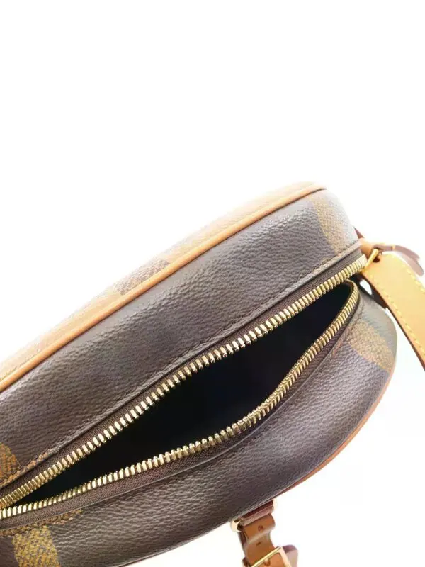 LOUIS VUITTON Boîte Chapeau Souple Shoulder Bag