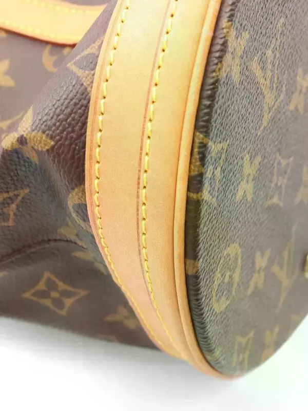 LOUIS VUITTON Monogram Canvas Gm Bucket Shoulder Bag