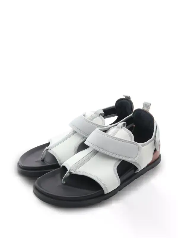 Hermès Giorno Thong Sandals - Grey