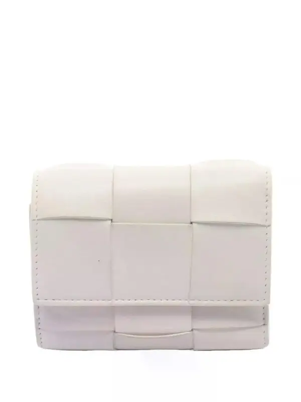 Bottega Veneta 2000s Cassette Maxi Intrecciato Trifold Wallet - White