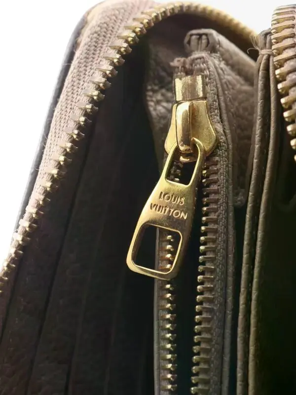 LOUIS VUITTON 2021s Zip-fastening Wallet