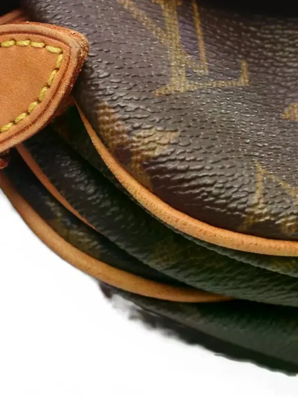 LOUIS VUITTON Saumur 30 Shoulder Bag