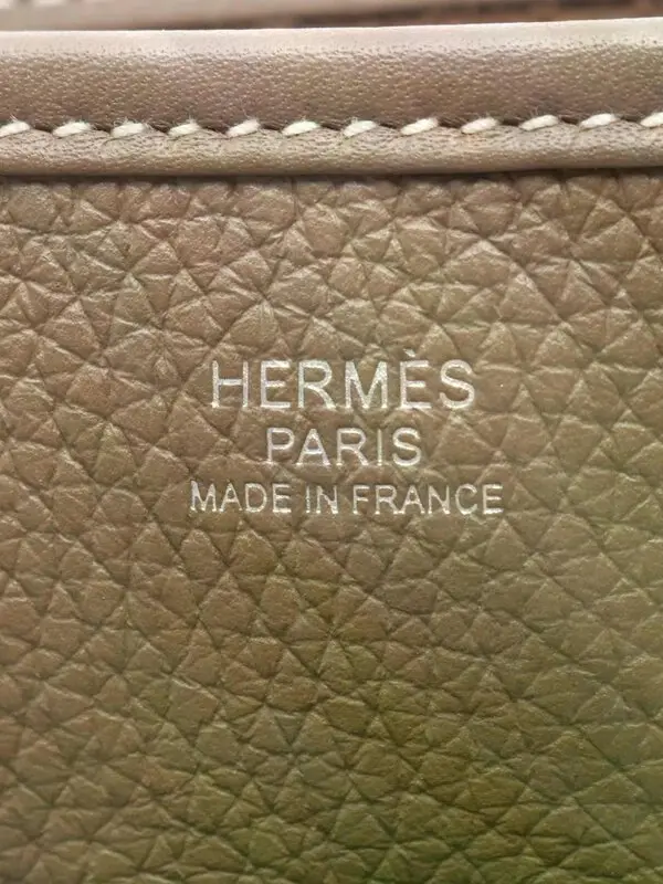 Hermès Pm Evelyn Shoulder Bag